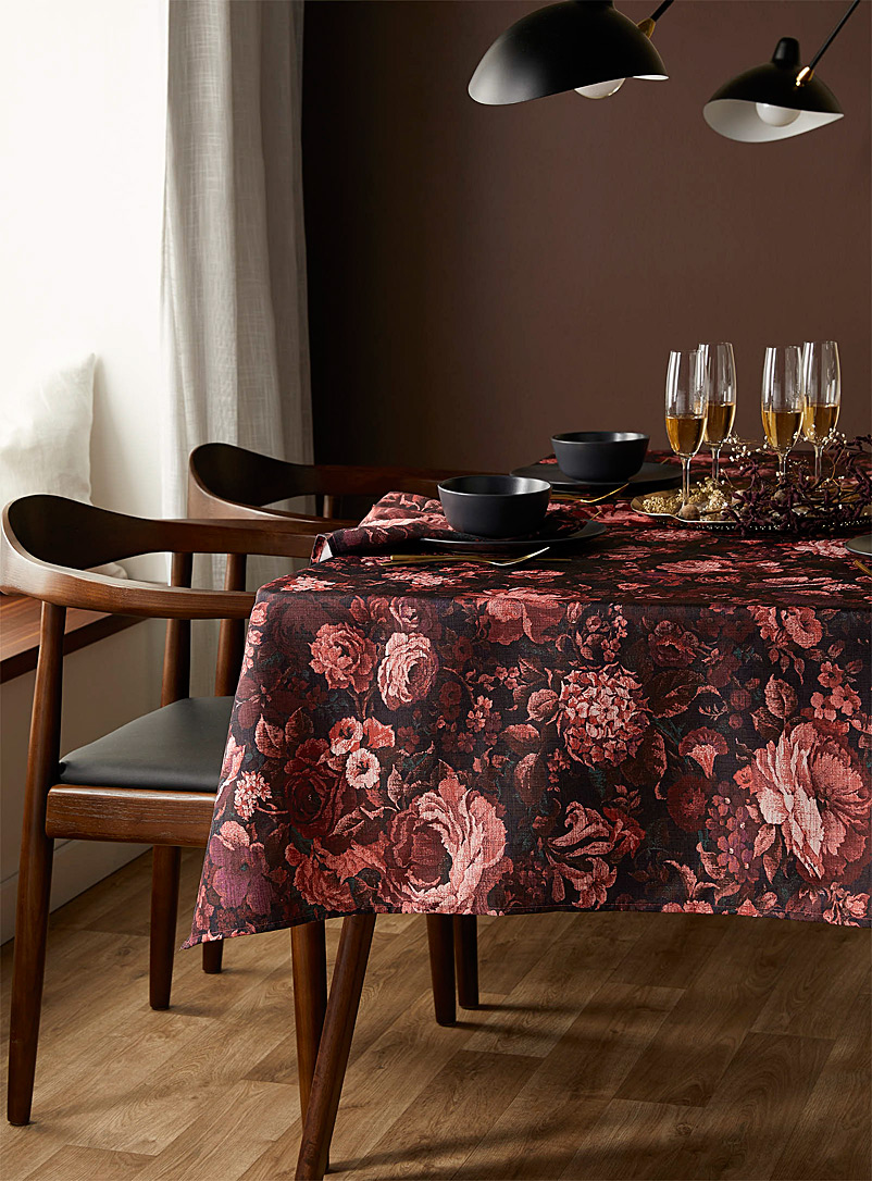 Tablecloths | Kitchen & Dining room | Simons Canada