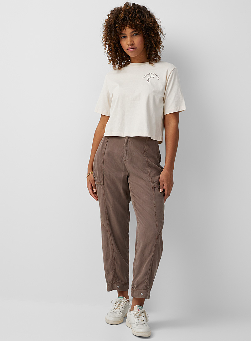 Women's Pants | 2022 Trends | Simons Canada