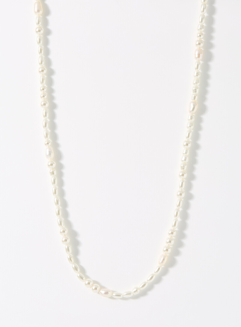 Le collier perles nacrées | Pilgrim | Magasinez des Colliers pour Femme ...