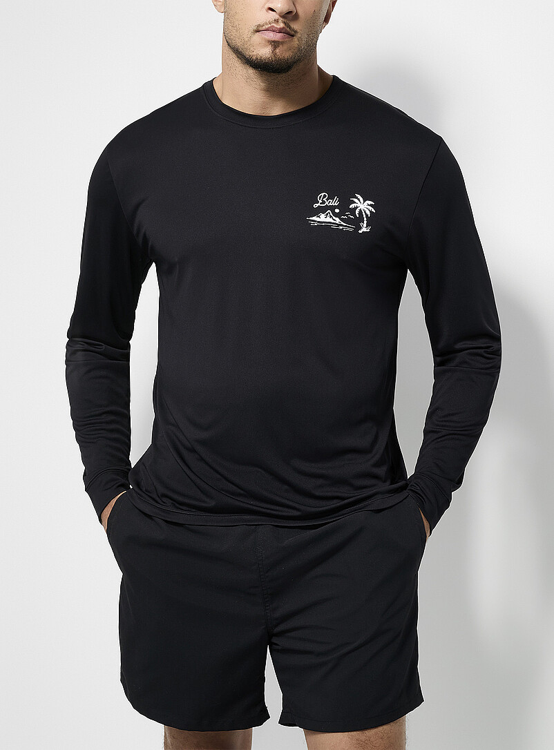Destination-print rashguard T-shirt | Simons | Men's Rashguards & Swim ...