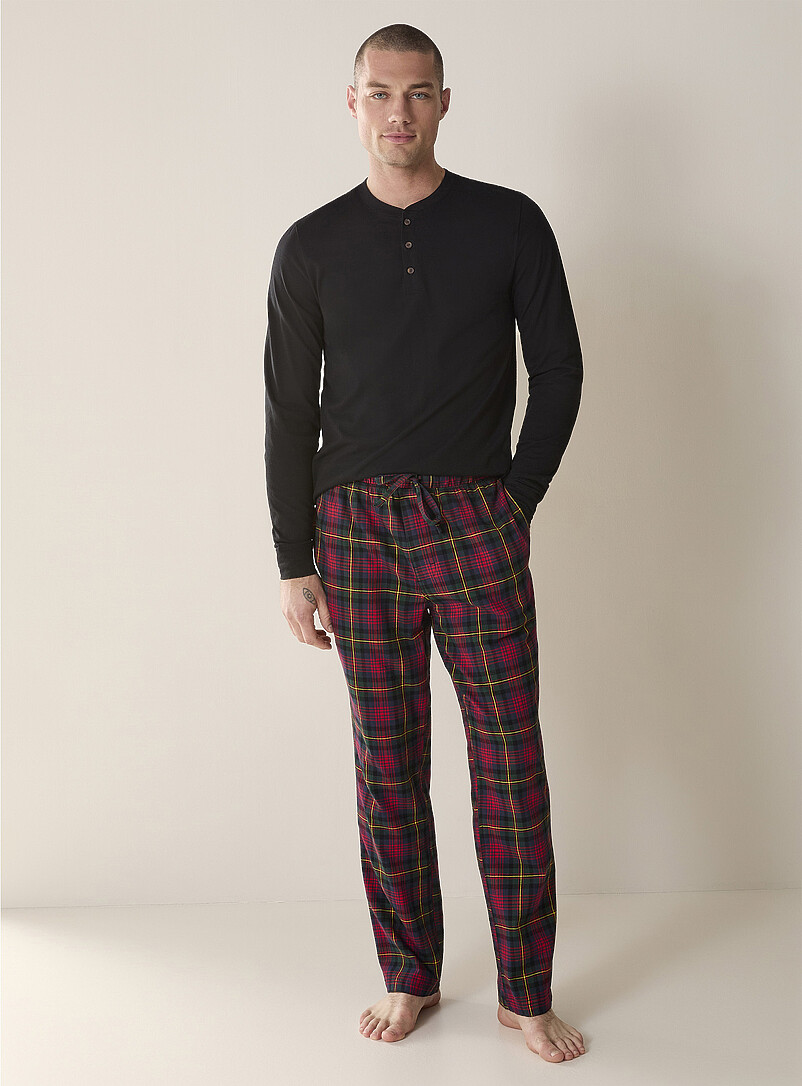 Pyjama Sets for Men | Simons Canada