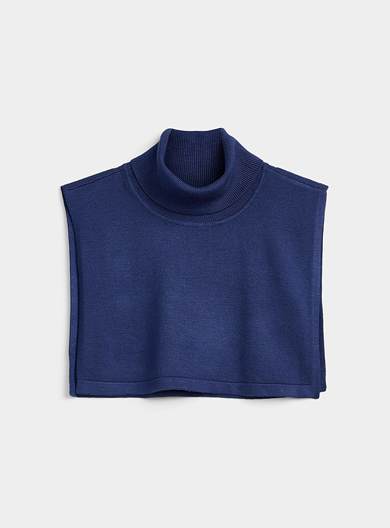 Women's Scarves and Wraps | Simons Canada