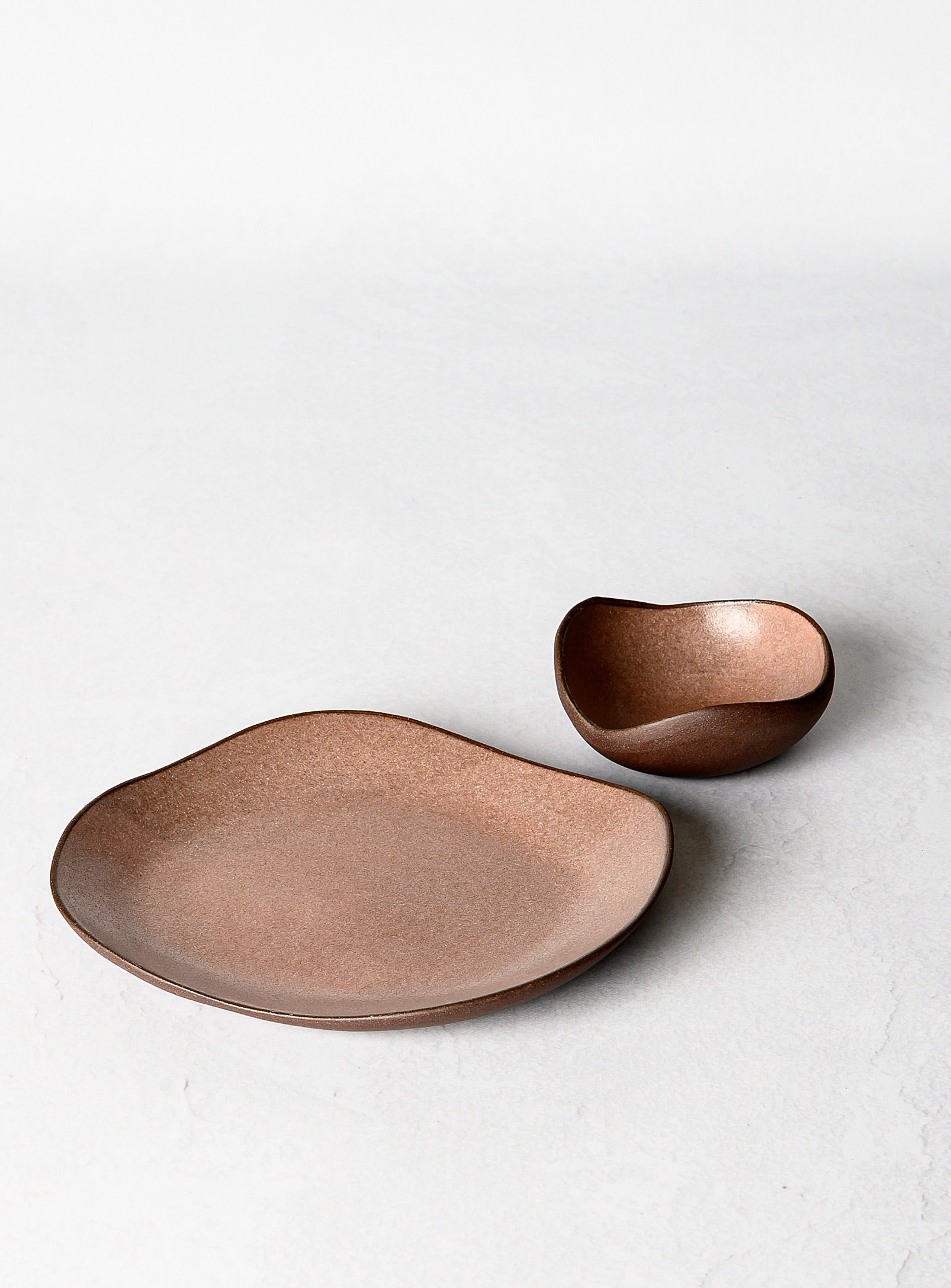 Roxane Charest Céramique Meander Small Plate And Pinch Bowl Set In Pink ...