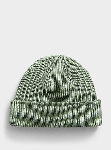La tuque roulée courte Faite au Canada | Djab | Chapeaux, Casquettes et ...