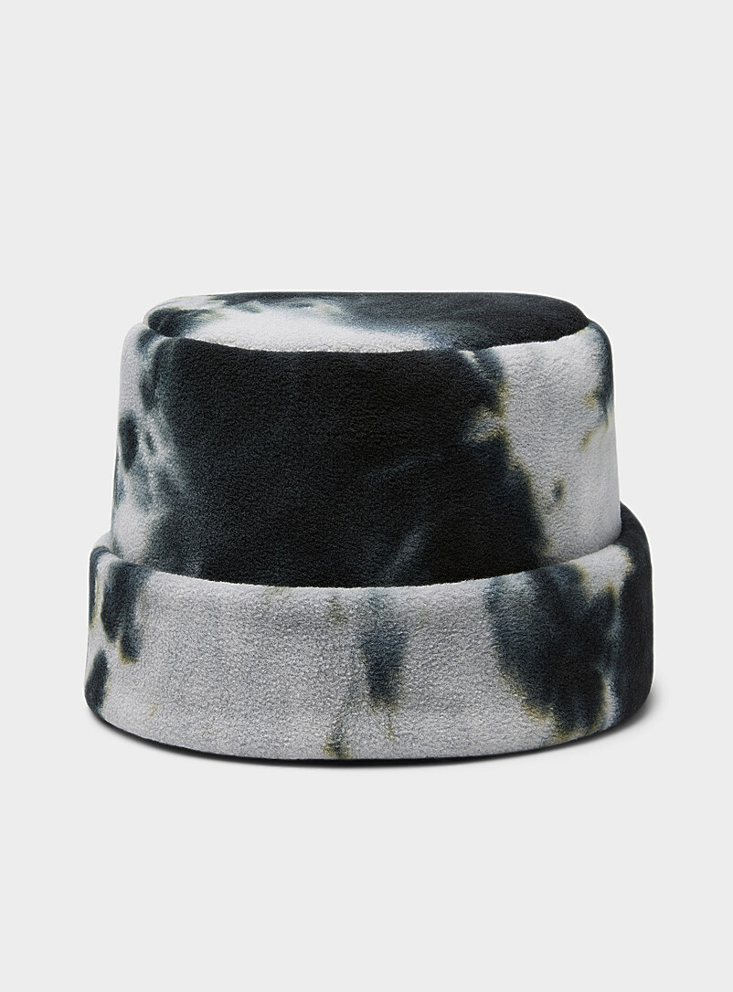 Printed bucket fleece tuque | Djab | Mens Tuques & Hats | Simons