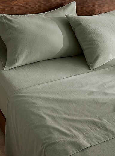 Solid 100% organic cotton flannel sheet Fits mattresses up to 16 in ...