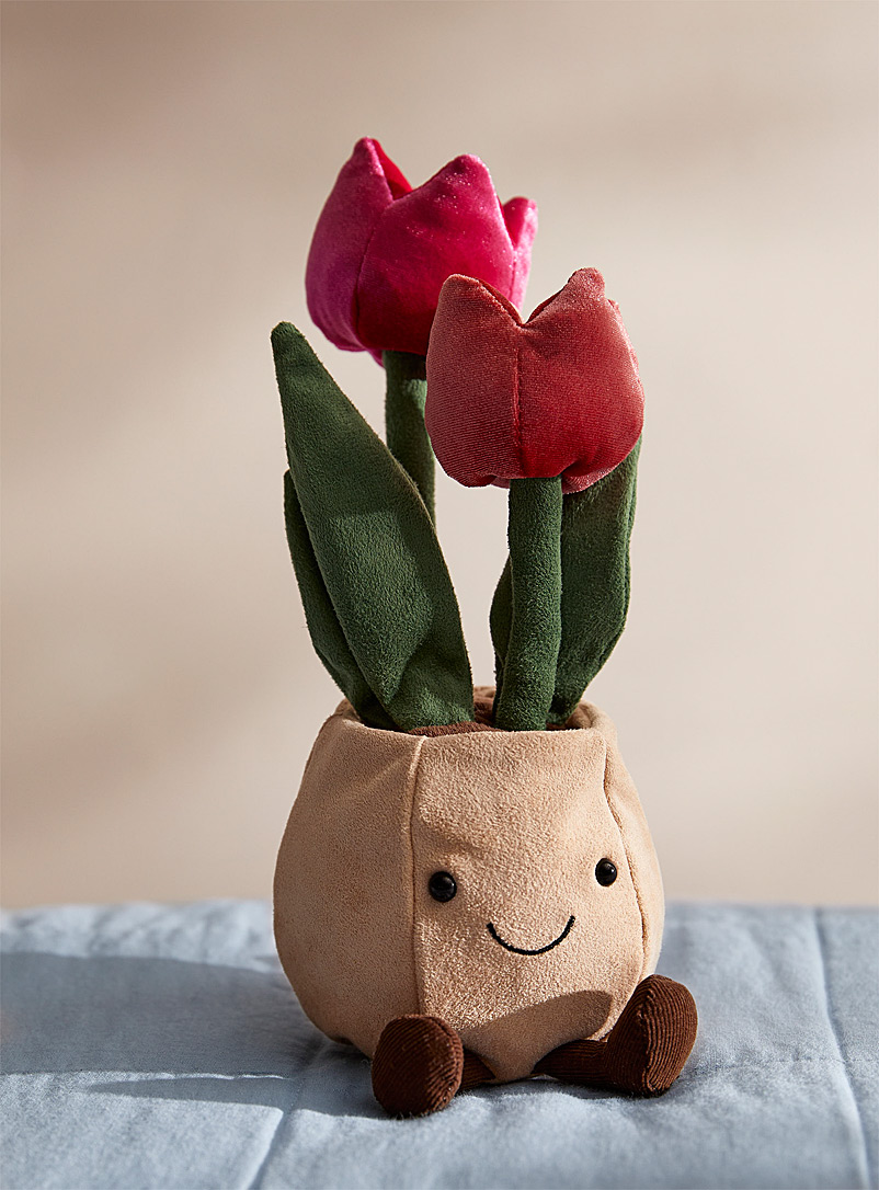 New Decor Accessories | Simons Canada