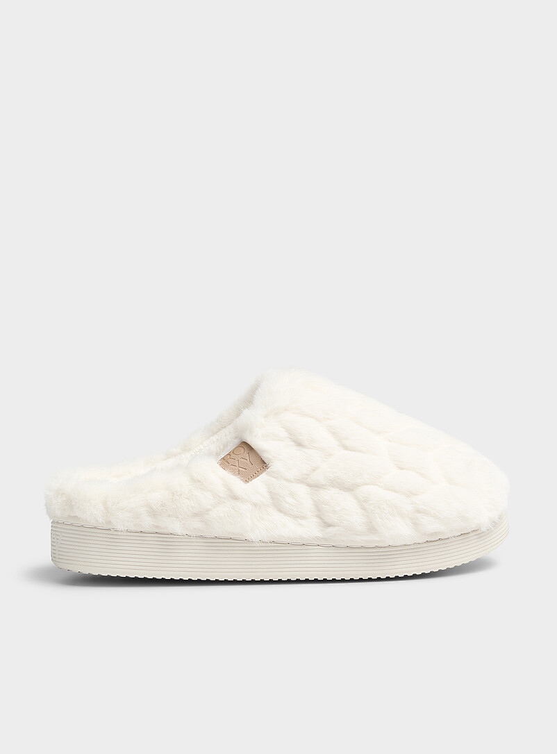 La pantoufle mule fausse fourrure chevrons Bae Femme | Roxy | Magasinez ...
