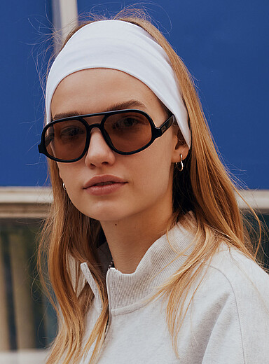 Jet Set low-temple aviator sunglasses | Quay | | Simons