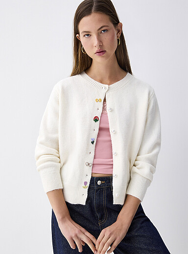 Cute button boxy cardigan | Twik | Shop Women's Cardigans | Simons
