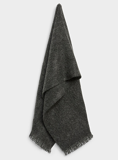 Mohair-blend monochrome scarf | Simons | Women's Winter Scarves and ...