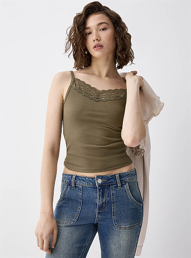 La camisole côtelée col dentelle | Twik | | Simons