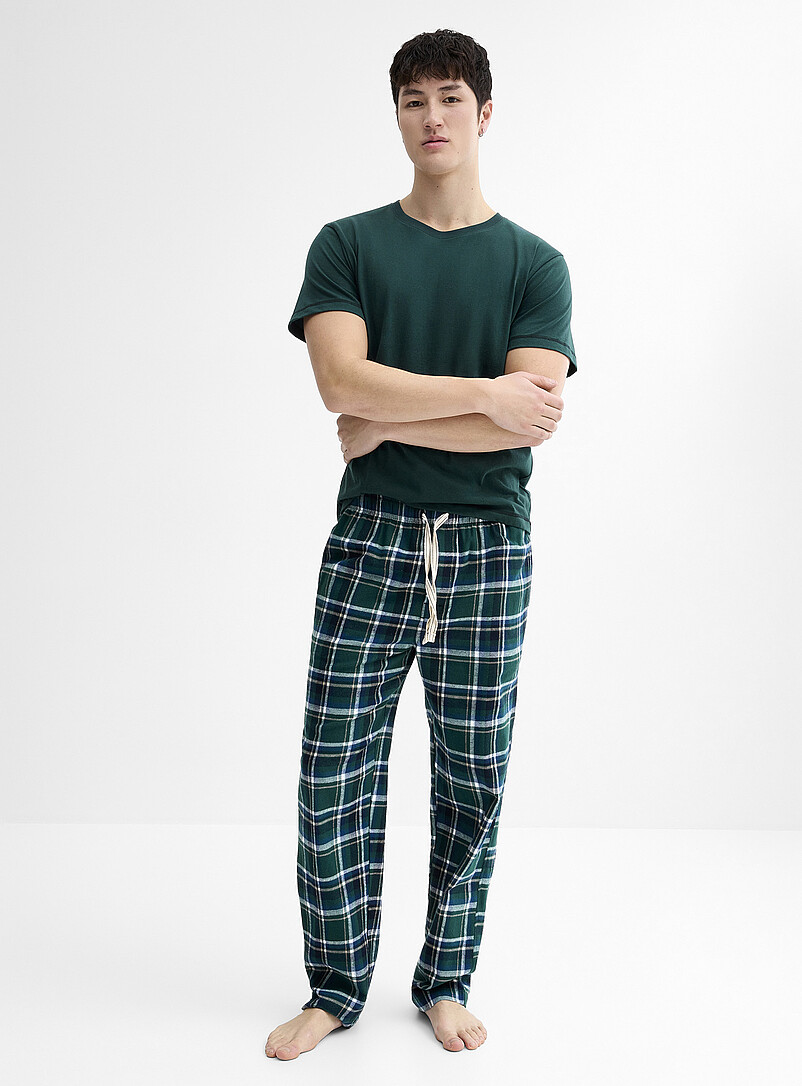 Pyjama Sets for Men | Simons Canada