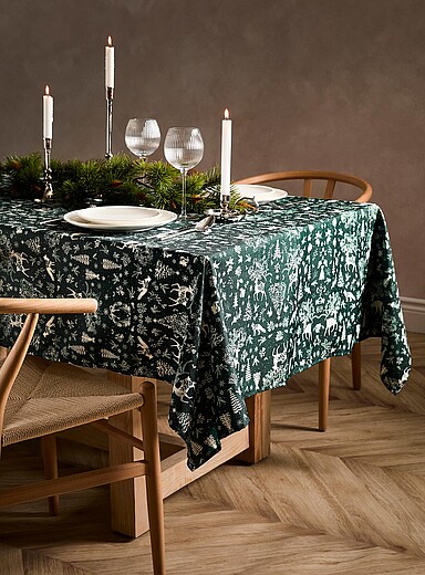 Scandinavian forest tablecloth Christmas Collection | Simons Maison ...